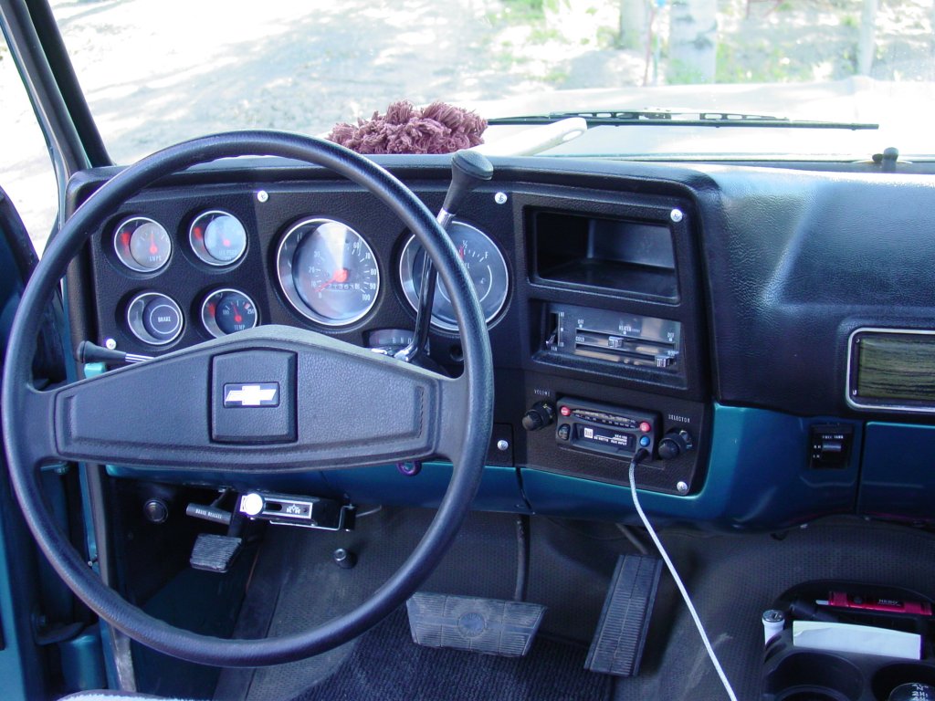 Anyone ever seen a dash like this in a 73? | GM Square Body - 1973 ...