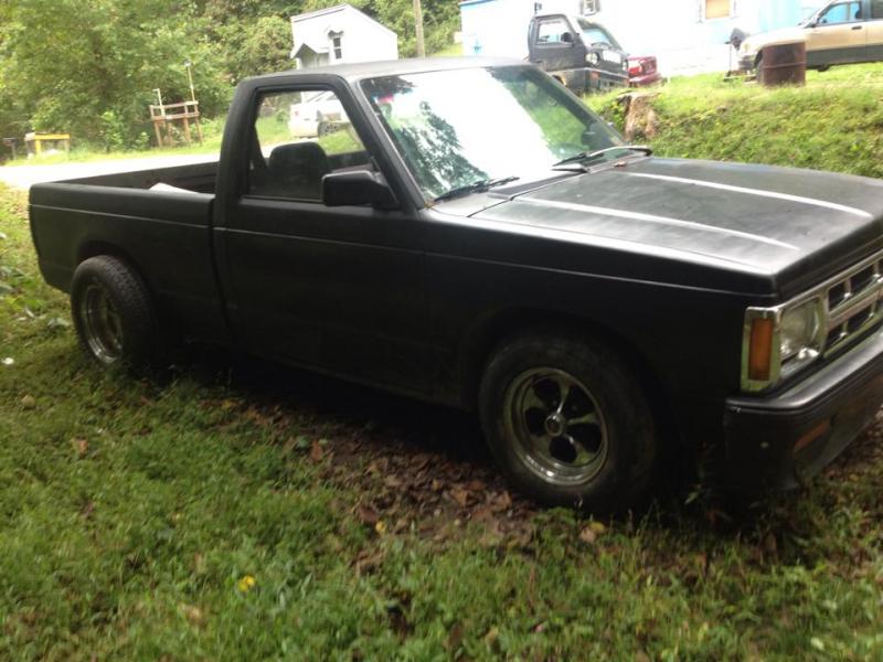 got a square body!!!!!!!! s10 | GM Square Body - 1973 - 1987 GM Truck Forum