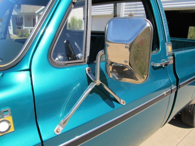 what is the name for these mirrors | GM Square Body - 1973 - 1987 GM ...