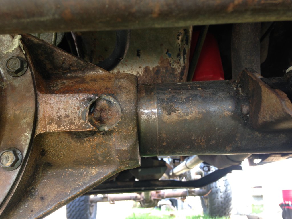 Front axle tube slipping out? | GM Square Body - 1973 - 1987 GM Truck Forum